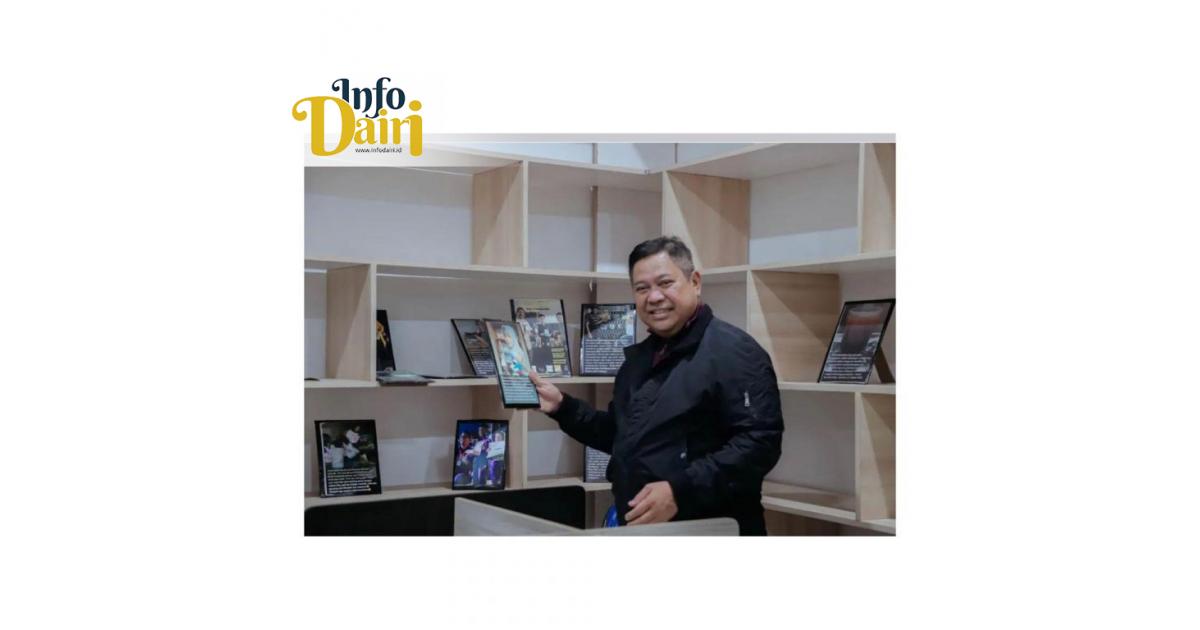 Gedung Pusat Layanan Usaha Terpadu (PLUT) Kabupaten Dairi di Taman ...